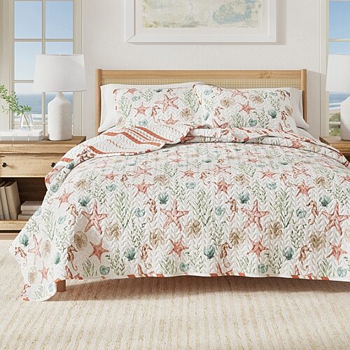 Click here for Linery Watercolor Sea Life Reversible Quilt Set  O... prices