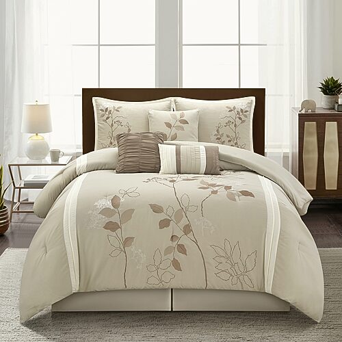 Click here for Stratford Park Lucy 7-Pc. Comforter Set  Queen - B... prices