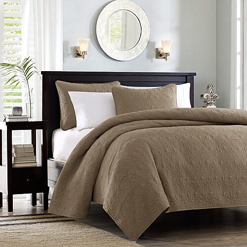 Click here for Madison Park Quebec 3-Pc. Quilt Set  King/Californ... prices