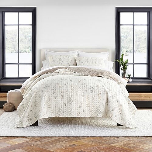 Click here for Soft Essentials Ultra-Soft Botanical Reversible 3p... prices