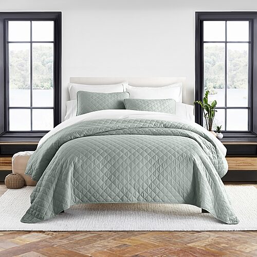 Soft Essentials Ultra-Soft All-Season Diamond Stitch Quilt Set