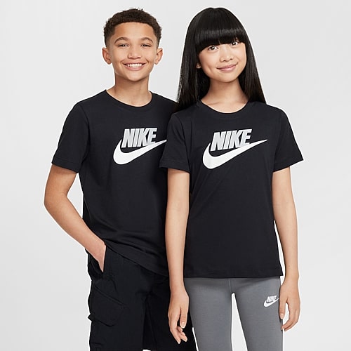 Click here for Nike Big Kids Sportswear Logo Graphic T-Shirt - Bl... prices