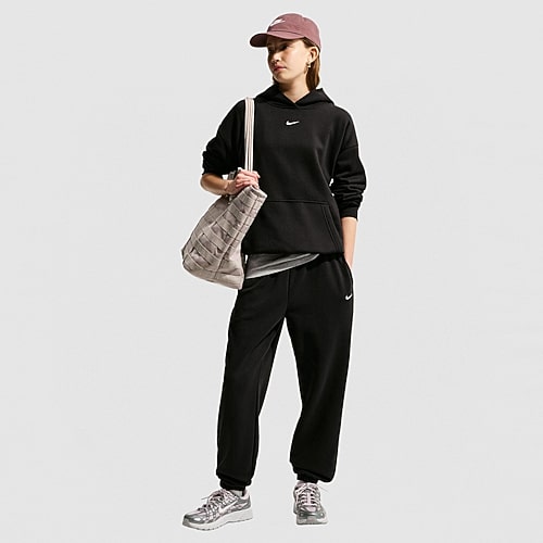 Click here for Nike Big Kid Girls Regular Fit Fleece Pull-On Pant... prices