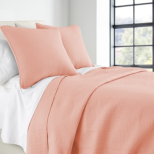 Home Expressions Geo Stitch Quilt  One Size  Pink