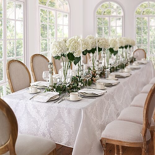 Threadmade Barcelona Damask Tablecloth