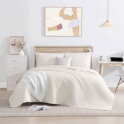 Click here for Swift Home Bubble Floral Farmhouse Pinsonic 3pc. Q... prices