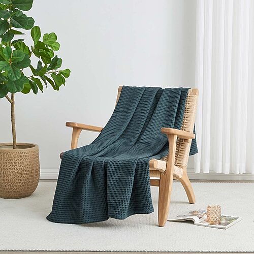 Click here for Patina Vie Maison Cotton Waffle Weave Washable Rev... prices