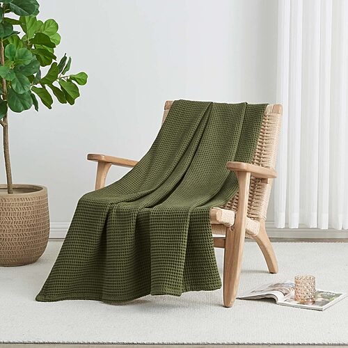 Click here for Patina Vie Maison Cotton Waffle Weave Washable Rev... prices