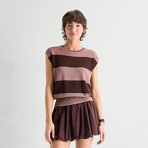 Click here for Stylus Womens Crew Neck Sleeveless Pullover Sweate... prices