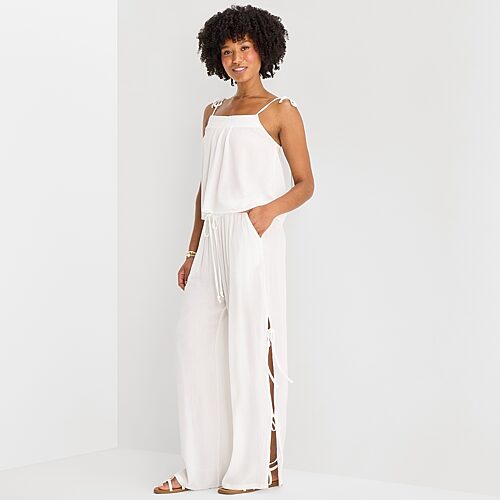 Click here for Forever 21 Womens Juniors Straight Pull-On Pant  M... prices