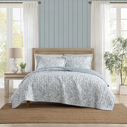 Laura Ashley Amberly Seersucker Quilt Sets