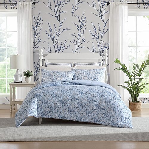 Click here for Laura Ashley Quartet Reversible Comforter Sets prices