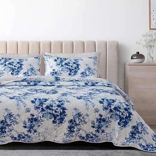 Click here for Linery Blue Watercolor Florals Reversible Quilt Se... prices