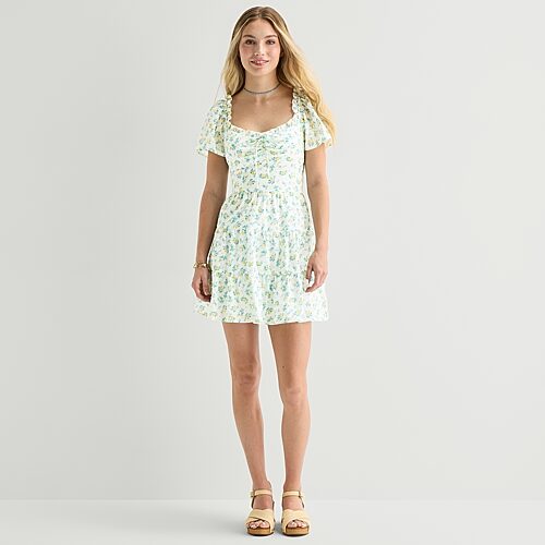 Click here for City Triangle Womens Juniors Sweetheart Neck Short... prices