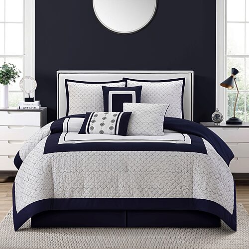 Click here for Stratford Park Aileen 7-pc. Geometric Lightweight... prices