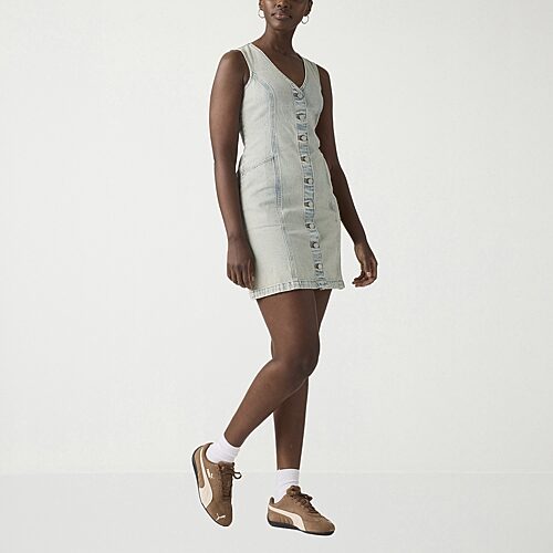 Click here for Levis Womens Vianna Denim Button-Front Vest Dress... prices