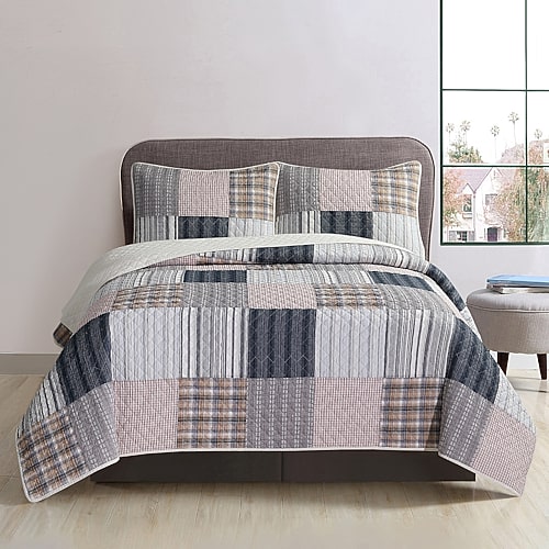 Click here for Hudson & Main Colton Plaid Quilt  One Size  Blue prices