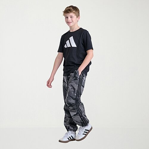 Click here for adidas Big Kid Boys Mid Rise Cuffed Regular Fit Fl... prices