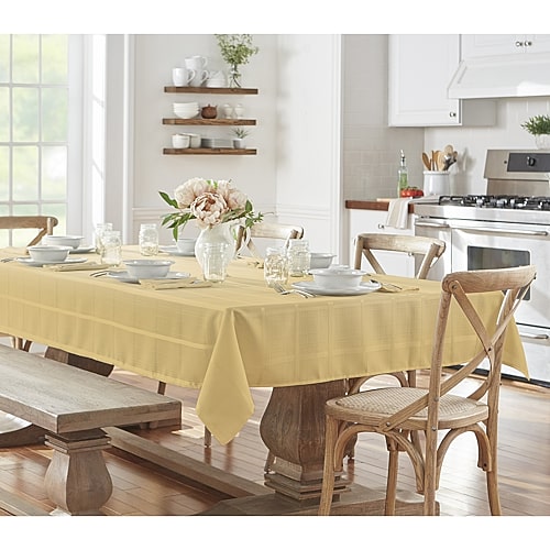 Threadmade Elegance Plaid Tablecloth