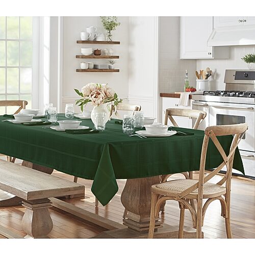 Threadmade Elegance Plaid Tablecloth