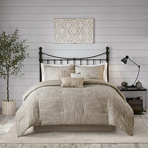 Click here for Madison Park Walter Seersucker 7-Pc. Comforter Set... prices