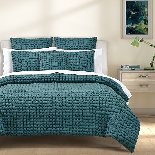 Click here for J by J Queen Bold Cloud Puff 3-Pc. Quilt Set  Full... prices