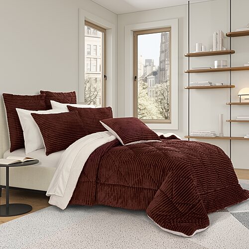 Click here for J Queen New York Everett Plush 3-Pc. Comforter Set... prices