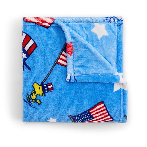 Click here for Peanuts Star Spangled Throw Peanuts Snoopy Washabl... prices