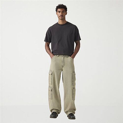 Click here for Levis Mens 578 Cargo Pant  30 32  Beige prices