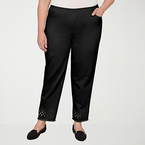 Click here for Alfred Dunner Detail Driven Womens Plus Straight A... prices