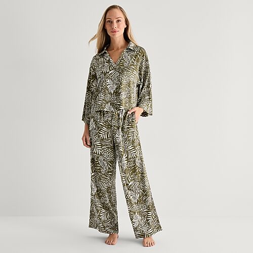 Click here for LIZ SATEEN SET  Medium  Green prices