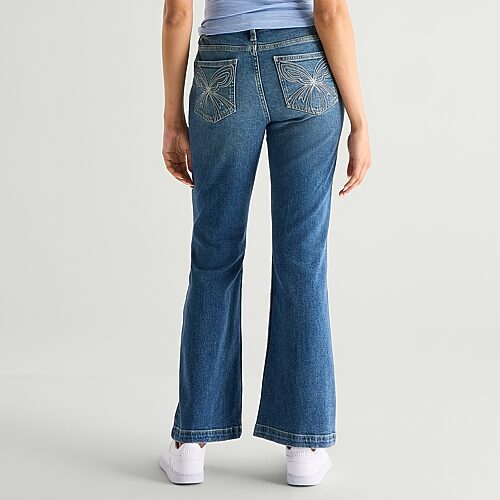 Click here for Arizona Curvy Womens Juniors High Rise Bootcut Jea... prices