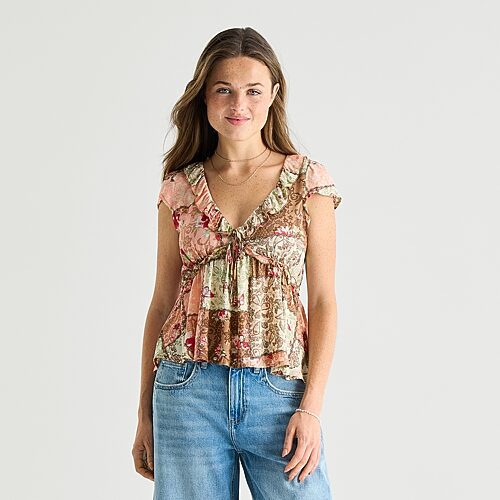 Click here for Arizona Womens Juniors V Neck Short Sleeve Babydol... prices