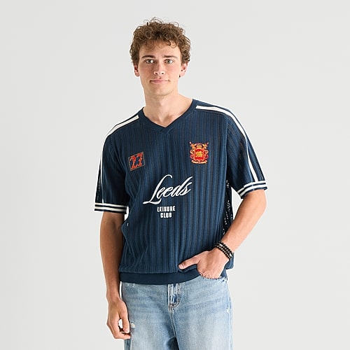 Click here for Arizona Mens V Neck Short Sleeve Pullover Sweater... prices