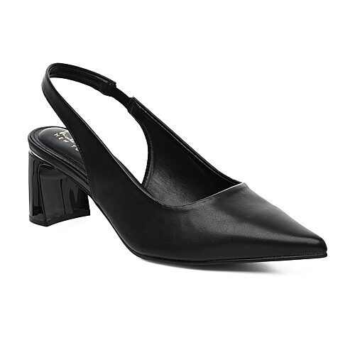 Click here for Nicole Miller Kelty Womens Pointed Closed Toe Bloc... prices