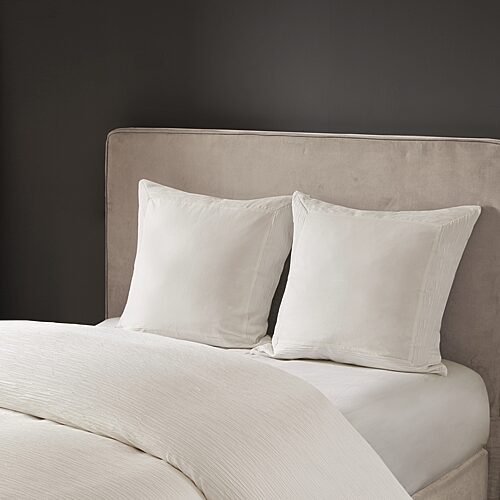 Click here for N Natori Hanae Yarn-Dyed Sham  European - White prices