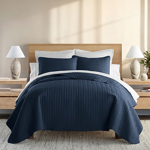 Click here for ienjoy Home Herringbone Lightweight Quilted Coverl... prices