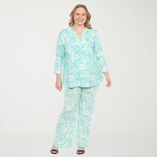 Click here for White Mark Plus Size 2-Piece Floral Print Tunic To... prices