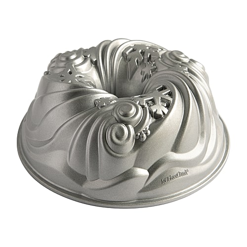 Nordicware Let It Snow 9 Bundt Pan  One Size  Silver