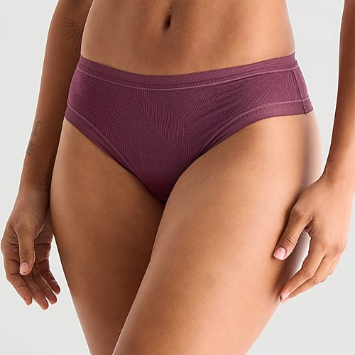 Click here for Ambrielle Smooth Lace Thong Panty  Small  Purple prices