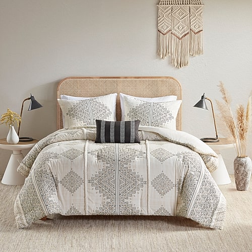 Madison Park Ibiza 4-Pc. Comforter Set  Full/Queen - Black/Ivory
