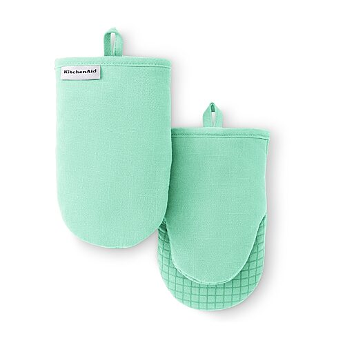 Click here for KitchenAid Gourmet Series Gridlines Mini Oven Mitt... prices