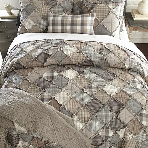 Click here for Donna Sharp Smoky Mountain Quilt  One Size  Beige prices