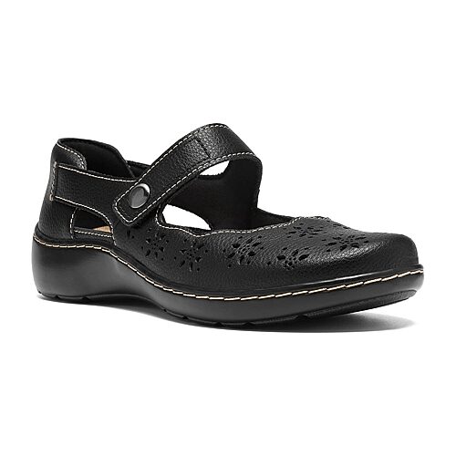 Click here for Clarks Womens Round Oxford Shoes  12 Wide  Black prices