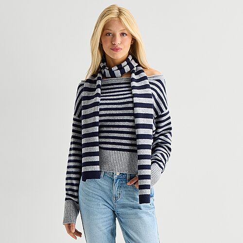 Click here for Arizona Juniors Womens Boat Neck Long Sleeve Strip... prices