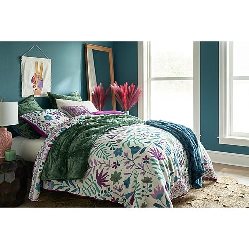 Click here for Distant Lands Amira Quilt Set  One Size  Purple prices