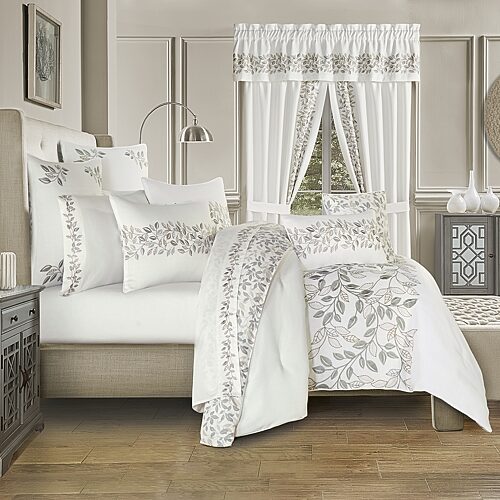 Click here for Royal Court Laurel 3pc. Full/Queen Reversible Comf... prices