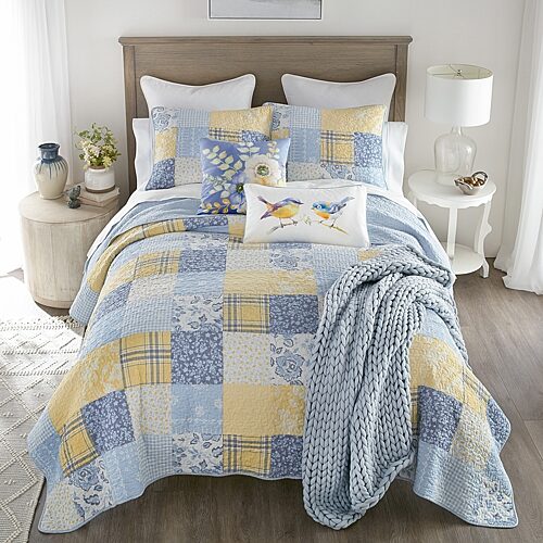 Donna Sharp Spring Flowers 2-Pc. Quilt Set  Twin - Yellow  Brown