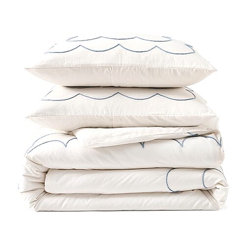 Click here for Peri Home Daydream Scallop 3-pc. Embroidered Comfo... prices