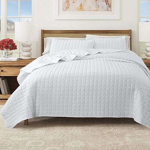 Click here for Linery Seersucker Box-Stitched Easy Care Quilt Set... prices